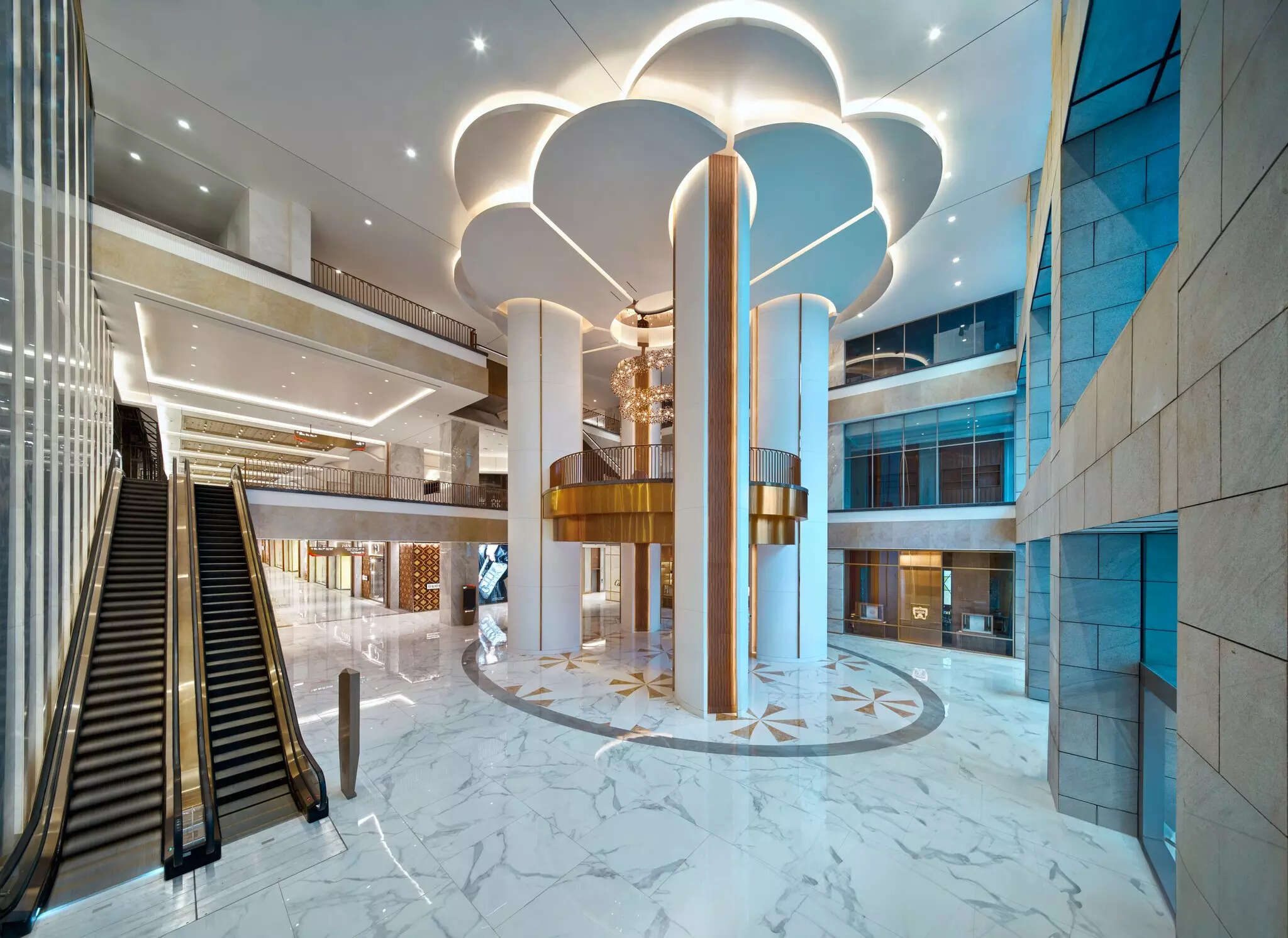 Jio World Plaza: AMAZING PICS! Reliance's Jio World Plaza - Largest ...