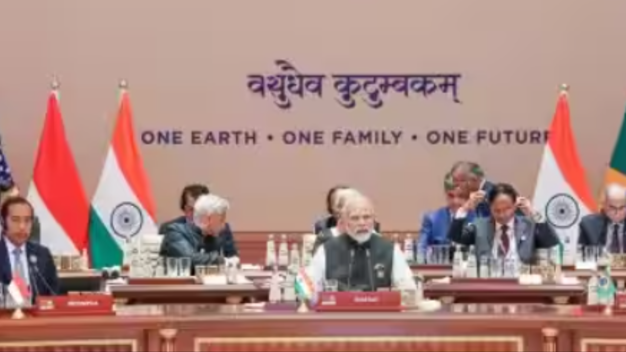 Narendra Modi: 2023 for PM Modi in PICS: Solo at Parvati Valley ...