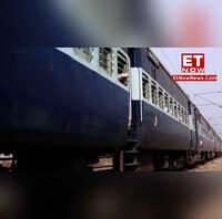 Train cancellation, delay today, cancelled list: 34 Delhi-bound trains running late due to dense ...