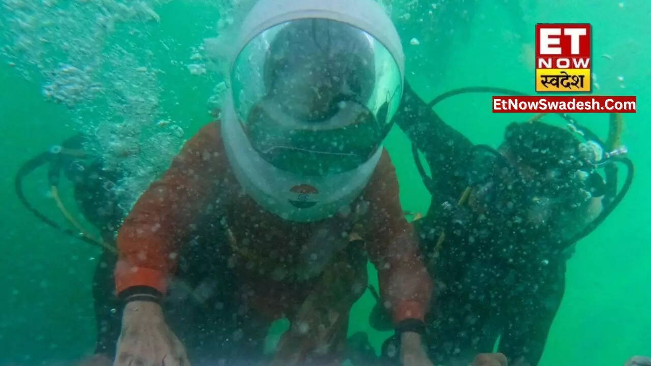 PM Modi scuba diving After visiting Dwarka PM Modi dived into the ...