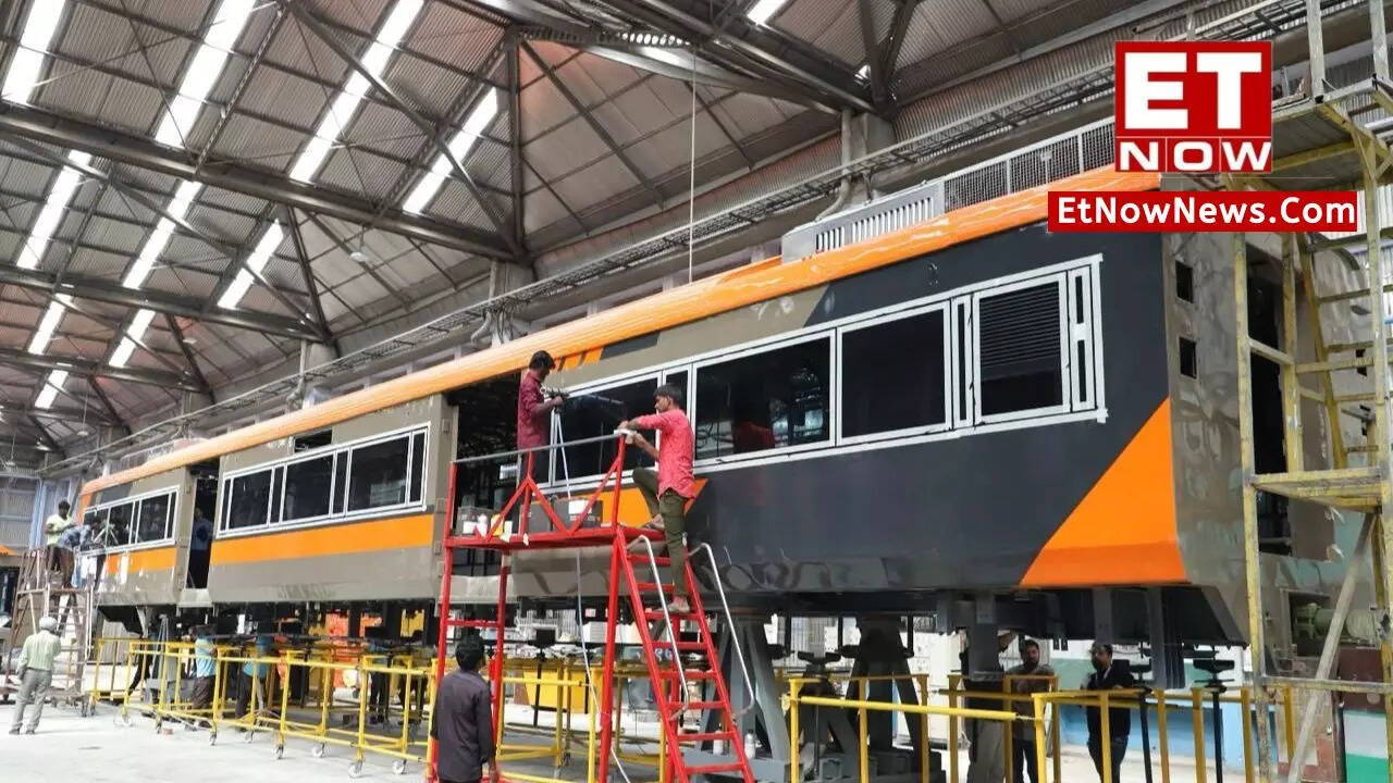 1st Vande Metro: AMAZING PICS! First look revealed – See PHOTOS ...