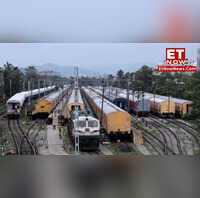 Western Railways: Harbour line mega block news today: Limited train ...