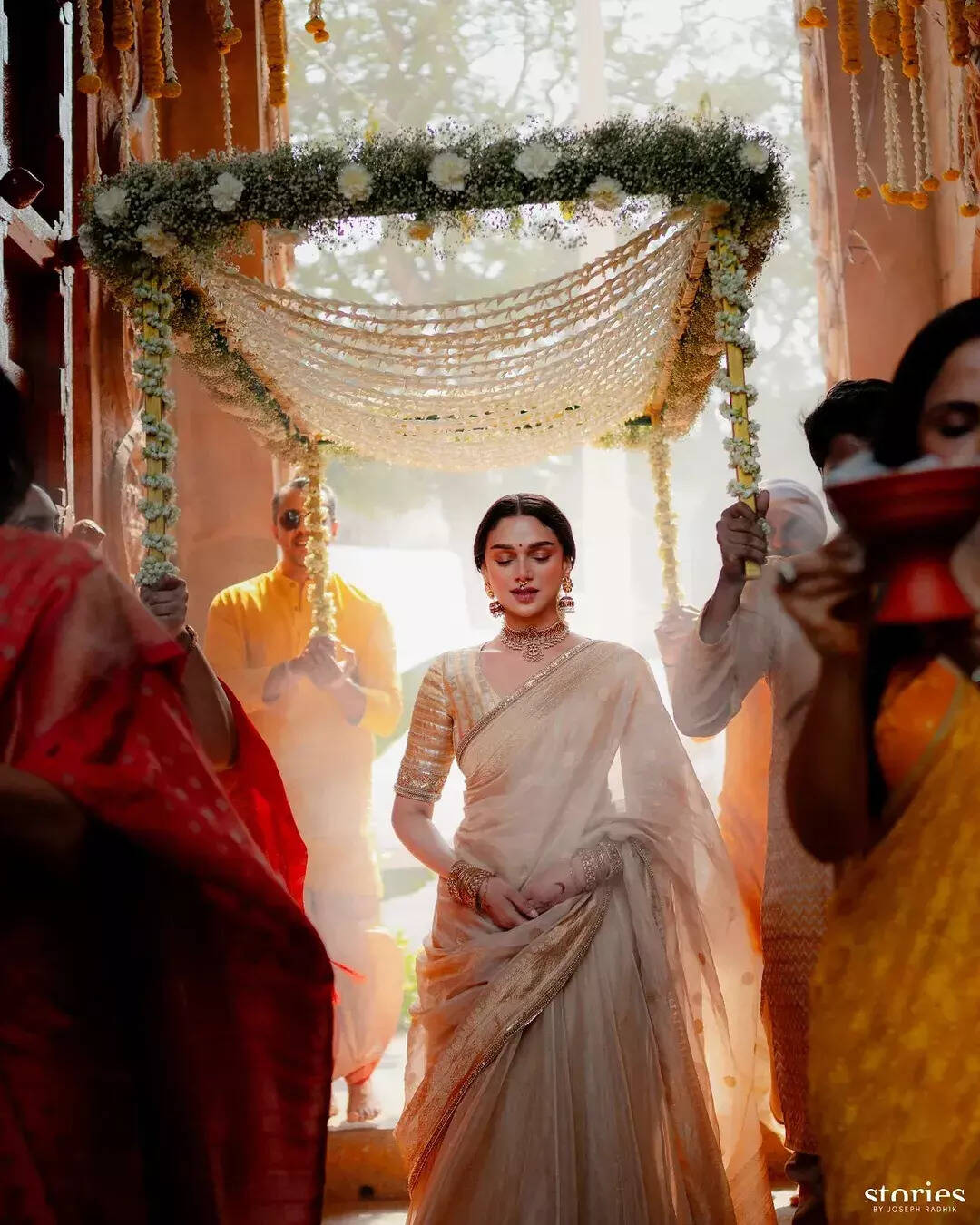 Aditi Rao Hydari-Siddharth marriage: PICS – INSIDE Mrs & Mr Adu-Siddhu ...