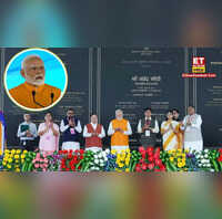 PM Modi ने शुरू की आयुष्मान भारत स्वास्थ्य बीमा योजना, वरिष्ठ नागरिकों ...