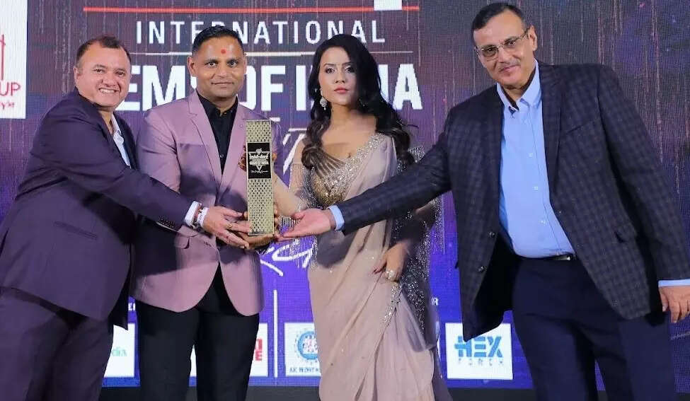 Sandip Patel felicitated with Best Producer award for web series ...
