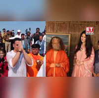 Maha Kumbh Mela 2025: Katrina Kaif and Akshay Kumar visit Prayagraj, receive blessings from ...