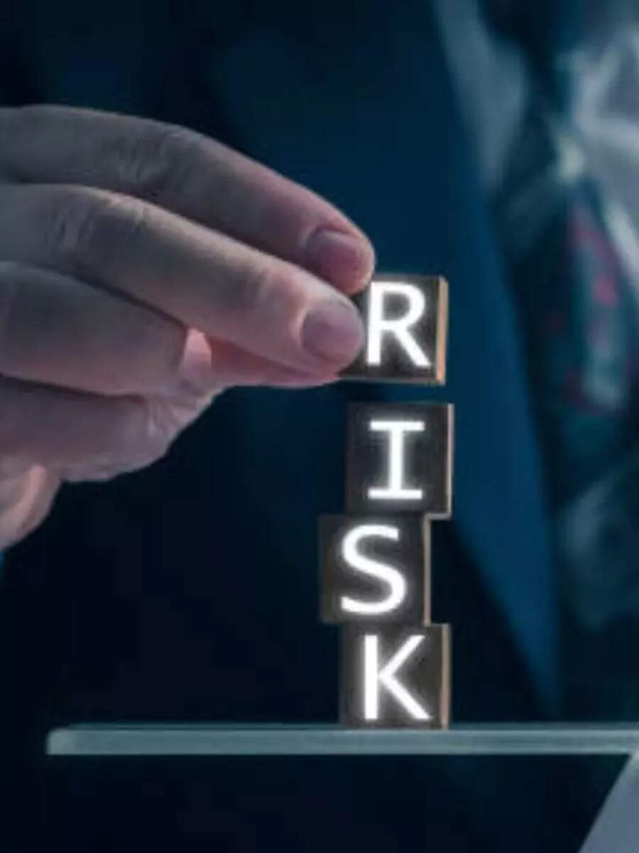 Before entering the stock market, it's crucial to be aware of these 7 ...