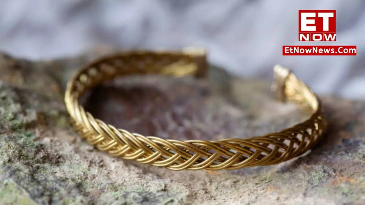 Boy, 12, finds 2000-year-old antique gold Roman bracelet - Interesting story | News News, ET Now