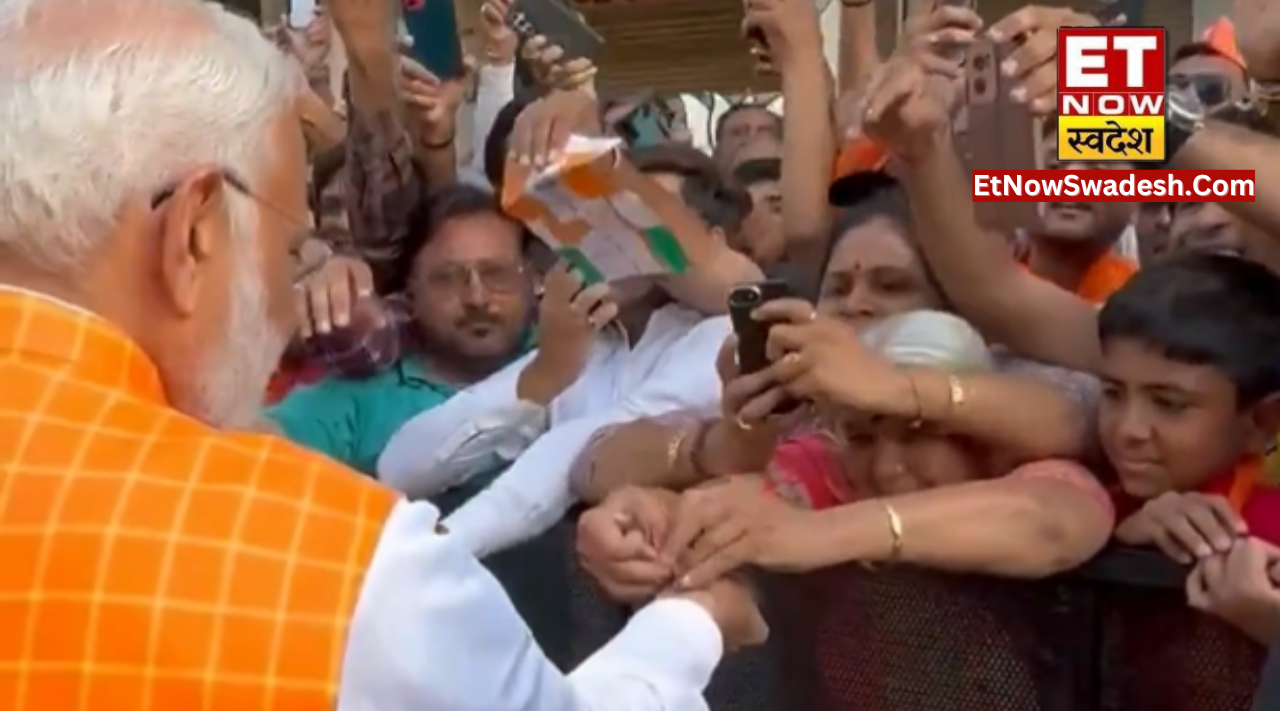 lok sabha elections 2024 pm narendra modi meets local people in ...