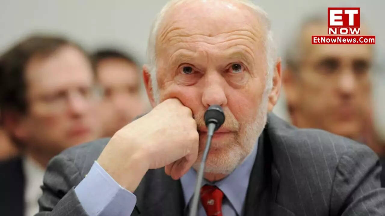 Maths teacher who created a $31 BILLION empire! 'Quant King' James ...