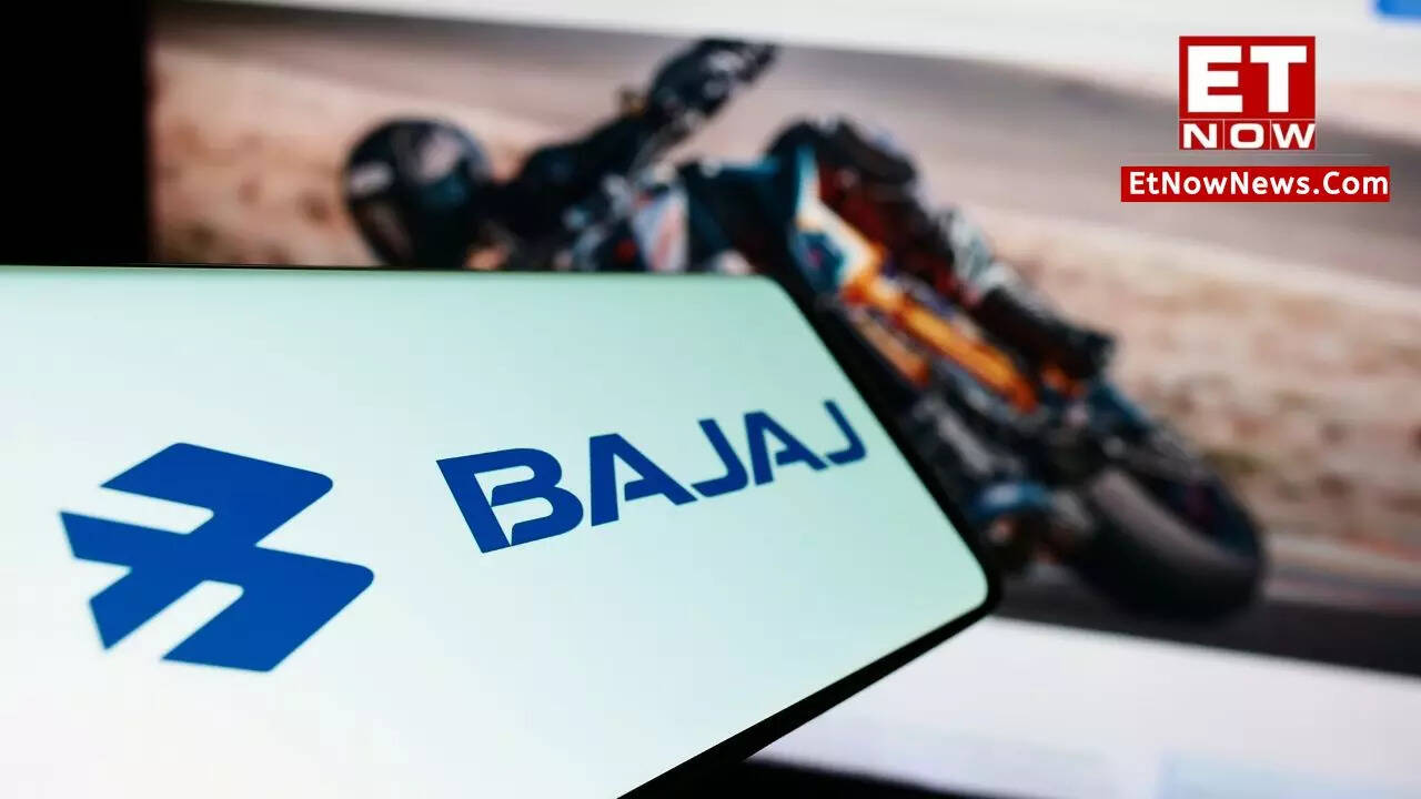 Bajaj: World's FIRST CNG motorcycle! All about Bajaj Fighter | Auto ...