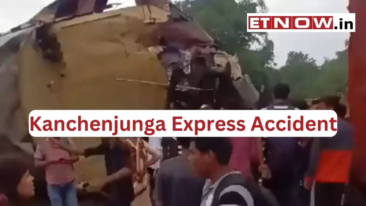 Agartala-Sealdah Kanchenjunga Express Accident News: 15 dead, over 50 ...