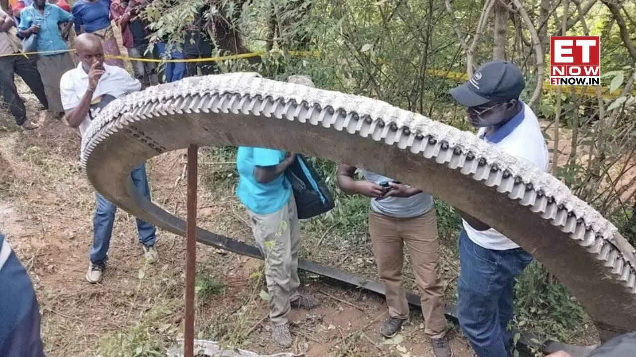 Space Debris falls in Kenya: Giant 500 kg 'red-hot object' mysteriously ...